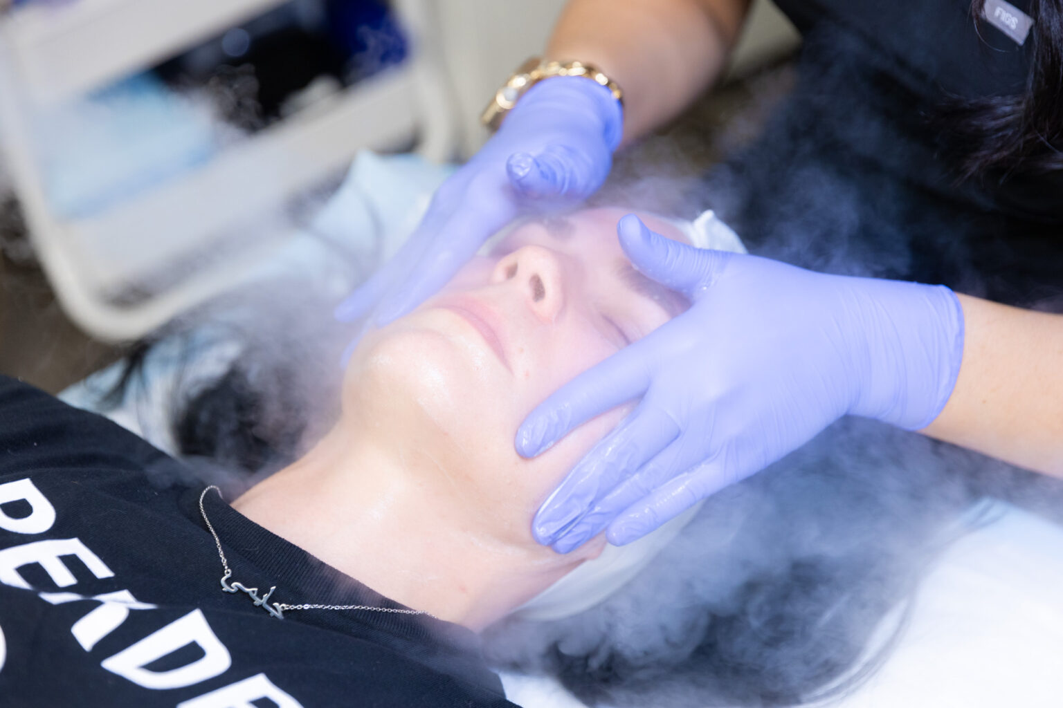 Get The Best Facial In Cleveland - Radiant Divine Medical Spa